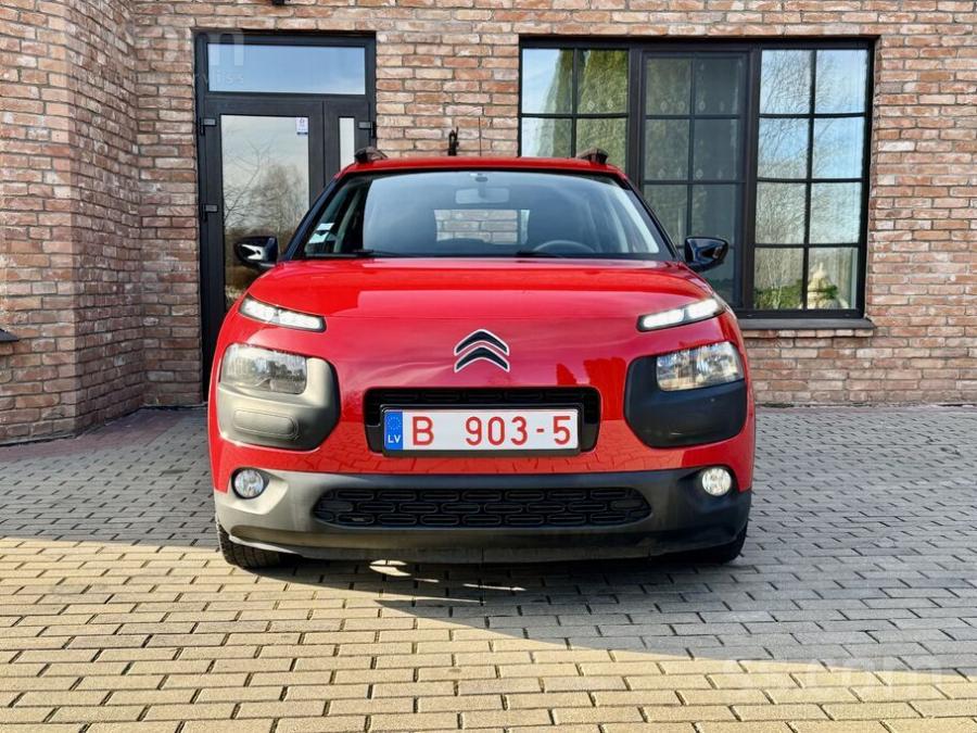 Red Citroen C4 Cactus 2014 in Jelgava, with an engine capacity of 1.20 L and mileage of 0 thousand km for 6500 €, photo 3 on AUTOMOTO.COM.LV