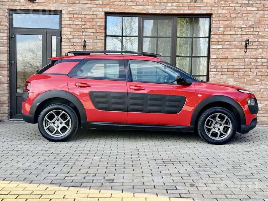 Red Citroen C4 Cactus 2014 in Jelgava, with an engine capacity of 1.20 L and mileage of 0 thousand km for 6500 €, photo 4 on AUTOMOTO.COM.LV