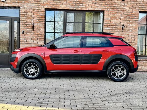 Red Citroen C4 Cactus 2014 in Jelgava, with an engine capacity of 1.20 L and mileage of 0 thousand km for 6500 €, photo 5 on AUTOMOTO.COM.LV