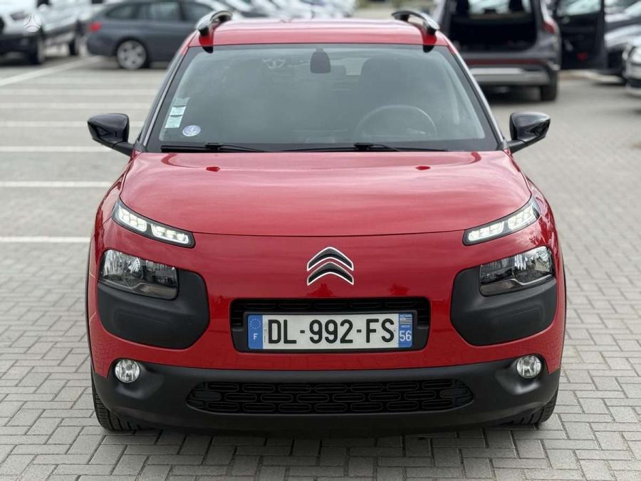 Sarkans Citroen C4 Cactus 2014 Tauragė, ar dzinēja tilpumu 1.20 L un nobraukumu 120 tūkst. km par 4500 €, foto 3 vietnē AUTOMOTO.COM.LV