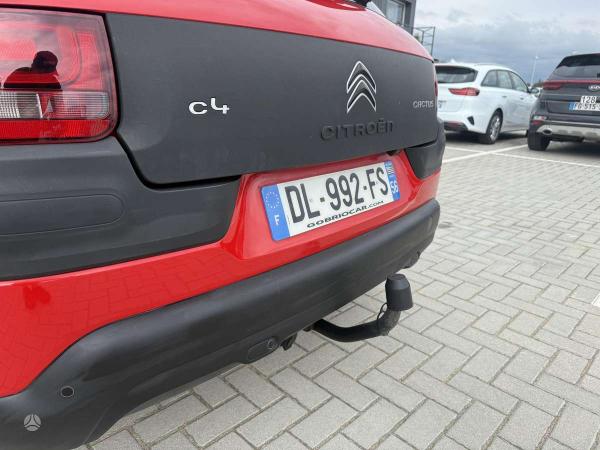 Sarkans Citroen C4 Cactus 2014 Tauragė, ar dzinēja tilpumu 1.20 L un nobraukumu 120 tūkst. km par 4500 €, foto 6 vietnē AUTOMOTO.COM.LV
