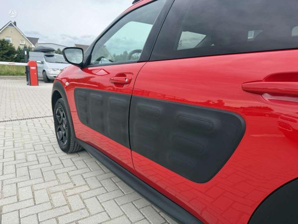 Sarkans Citroen C4 Cactus 2014 Tauragė, ar dzinēja tilpumu 1.20 L un nobraukumu 120 tūkst. km par 4500 €, foto 8 vietnē AUTOMOTO.COM.LV