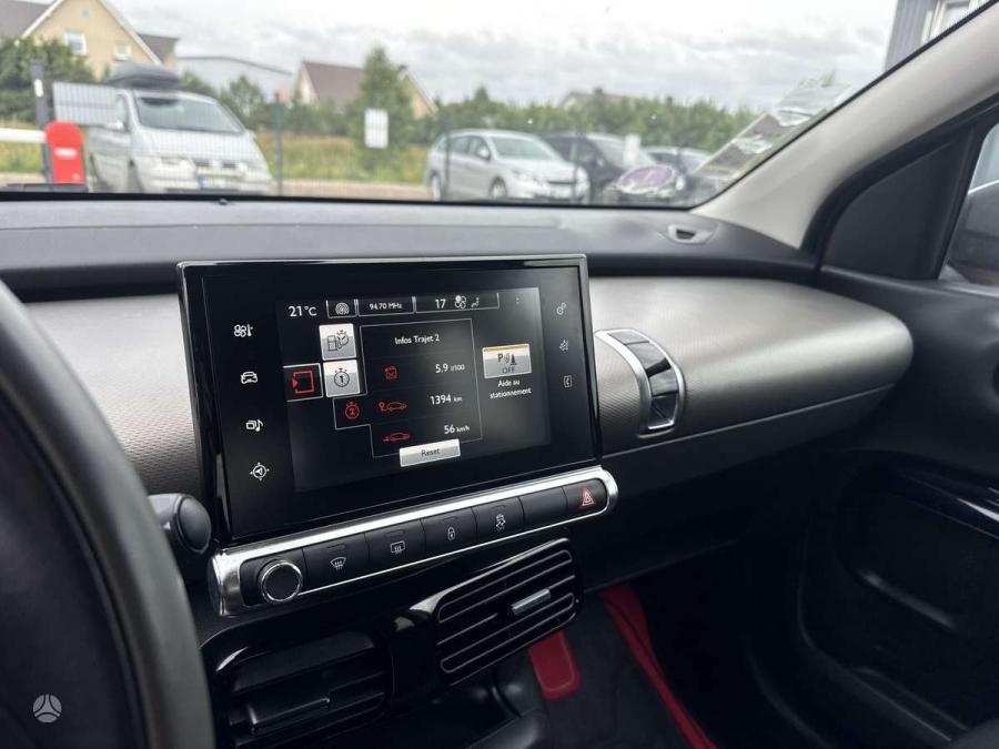 Sarkans Citroen C4 Cactus 2014 Tauragė, ar dzinēja tilpumu 1.20 L un nobraukumu 120 tūkst. km par 4500 €, foto 15 vietnē AUTOMOTO.COM.LV