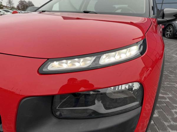 Sarkans Citroen C4 Cactus 2015 Telšiai, ar dzinēja tilpumu 1.20 L un nobraukumu 193 tūkst. km par 4700 €, foto 11 vietnē AUTOMOTO.COM.LV
