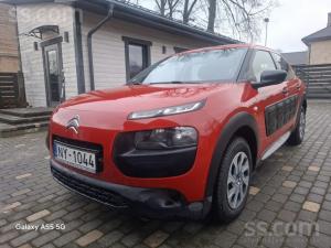 Sarkans Citroen C4 Cactus 2015 Cēsis, ar dzinēja tilpumu 1.20 L un nobraukumu 167 tūkst. km par 5250 €, foto  vietnē AUTOMOTO.COM.LV