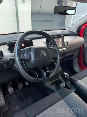 Red Citroen C4 Cactus 2015 in Cesis, with an engine capacity of 1.20 L and mileage of 167 thousand km for 5250 €, photo 7 on AUTOMOTO.COM.LV