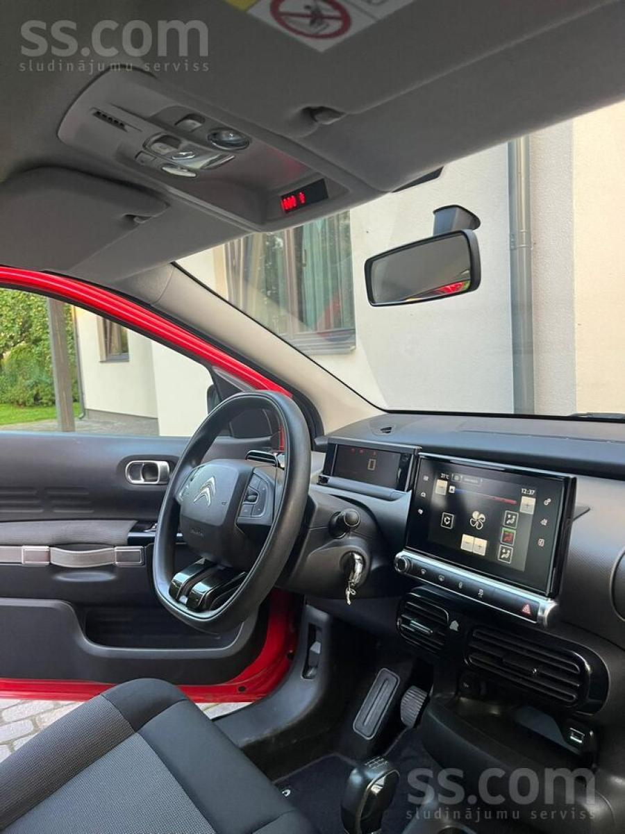 Red Citroen C4 Cactus 2015 in Cesis, with an engine capacity of 1.20 L and mileage of 167 thousand km for 5250 €, photo 11 on AUTOMOTO.COM.LV