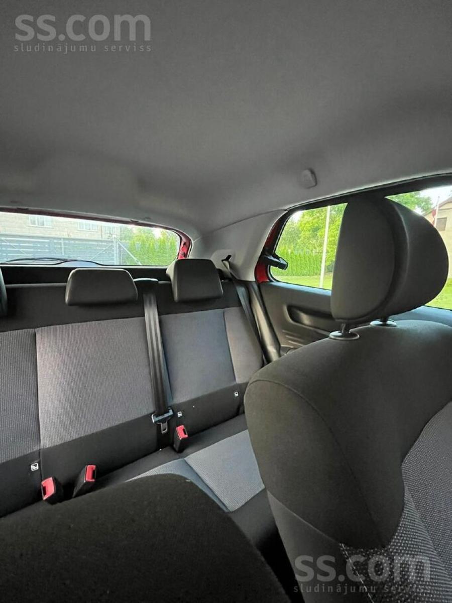 Red Citroen C4 Cactus 2015 in Cesis, with an engine capacity of 1.20 L and mileage of 167 thousand km for 5250 €, photo 17 on AUTOMOTO.COM.LV