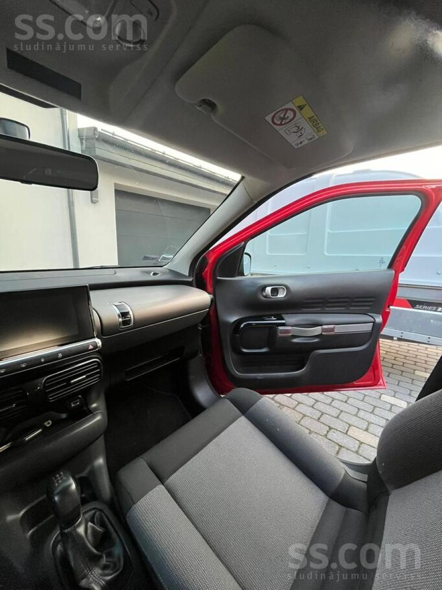 Red Citroen C4 Cactus 2015 in Cesis, with an engine capacity of 1.20 L and mileage of 167 thousand km for 5250 €, photo 20 on AUTOMOTO.COM.LV