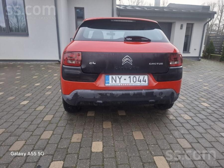 Red Citroen C4 Cactus 2015 in Cesis, with an engine capacity of 1.20 L and mileage of 167 thousand km for 5250 €, photo 23 on AUTOMOTO.COM.LV