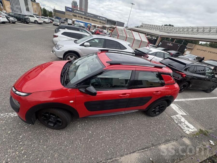 Sarkans Citroen C4 Cactus 2015 Rīga, ar dzinēja tilpumu 1.60 L un nobraukumu 268 tūkst. km par 3500 €, foto 1 vietnē AUTOMOTO.COM.LV