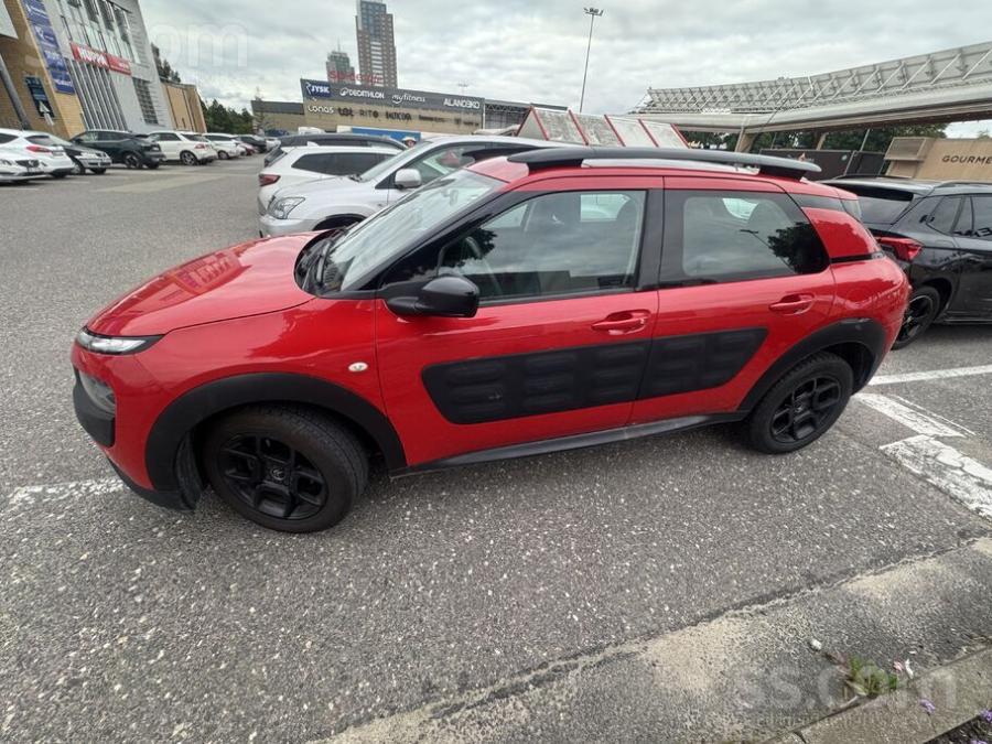 Sarkans Citroen C4 Cactus 2015 Rīga, ar dzinēja tilpumu 1.60 L un nobraukumu 268 tūkst. km par 3500 €, foto 3 vietnē AUTOMOTO.COM.LV