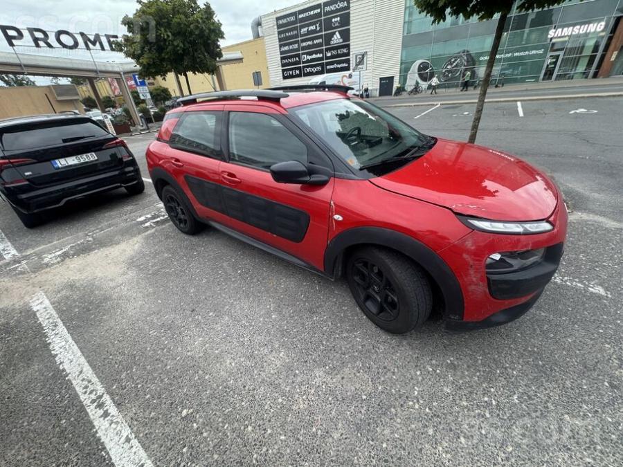 Sarkans Citroen C4 Cactus 2015 Rīga, ar dzinēja tilpumu 1.60 L un nobraukumu 268 tūkst. km par 3500 €, foto 7 vietnē AUTOMOTO.COM.LV