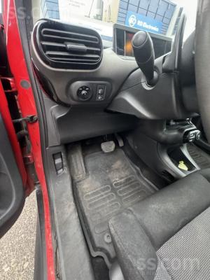 Sarkans Citroen C4 Cactus 2015 Rīga, ar dzinēja tilpumu 1.60 L un nobraukumu 268 tūkst. km par 3500 €, foto 22 vietnē AUTOMOTO.COM.LV
