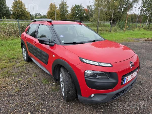 Sarkans Citroen C4 Cactus 2015 Ogre, ar dzinēja tilpumu 1.20 L un nobraukumu 128 tūkst. km par 4990 €, foto 3 vietnē AUTOMOTO.COM.LV