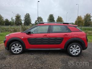 Red Citroen C4 Cactus 2015 in Ogre, with an engine capacity of 1.20 L and mileage of 128 thousand km for 4990 €, photo 22 on AUTOMOTO.COM.LV