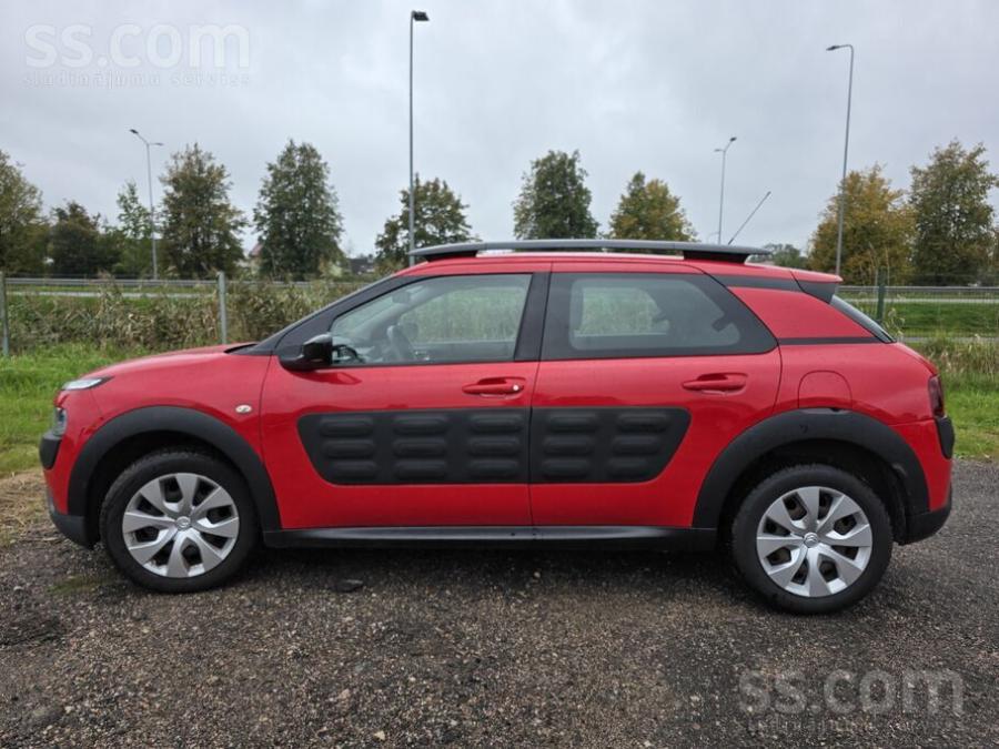 Red Citroen C4 Cactus 2015 in Ogre, with an engine capacity of 1.20 L and mileage of 128 thousand km for 4990 €, photo 22 on AUTOMOTO.COM.LV
