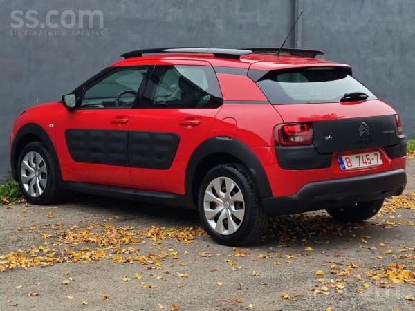 Ситроен C4 Кактус 2015 в Огре на AUTOMOTO.COM.LV Красный Ситроен C4 Кактус 2015 в Огре, объемом двигателя 1.20 л и пробегом 128 тыс. км за 4990 €, фото 7 на AUTOMOTO.COM.LV