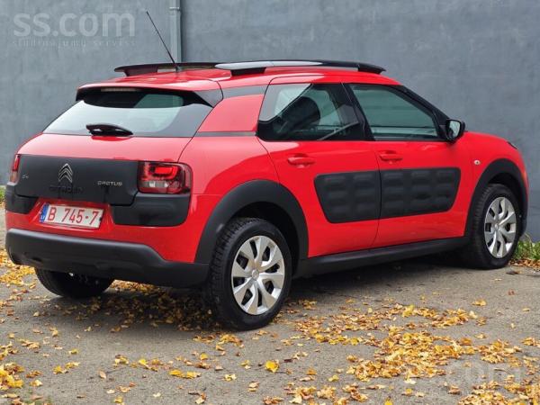 Ситроен C4 Кактус 2015 в Огре на AUTOMOTO.COM.LV Красный Ситроен C4 Кактус 2015 в Огре, объемом двигателя 1.20 л и пробегом 128 тыс. км за 4990 €, фото 9 на AUTOMOTO.COM.LV