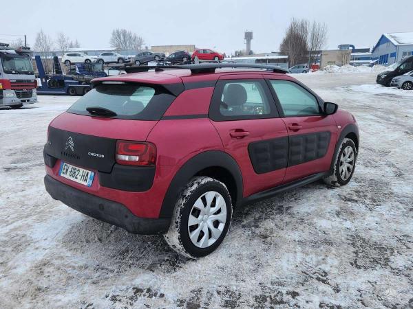 Sarkans Citroen C4 Cactus 2017 Tauragė, ar dzinēja tilpumu 1.20 L un nobraukumu 115 tūkst. km par 5200 €, foto 5 vietnē AUTOMOTO.COM.LV