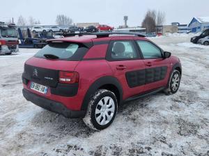 Red Citroen C4 Cactus 2017 in Taurage, with an engine capacity of 1.20 L and mileage of 115 thousand km for 5200 €, photo 5 on AUTOMOTO.COM.LV