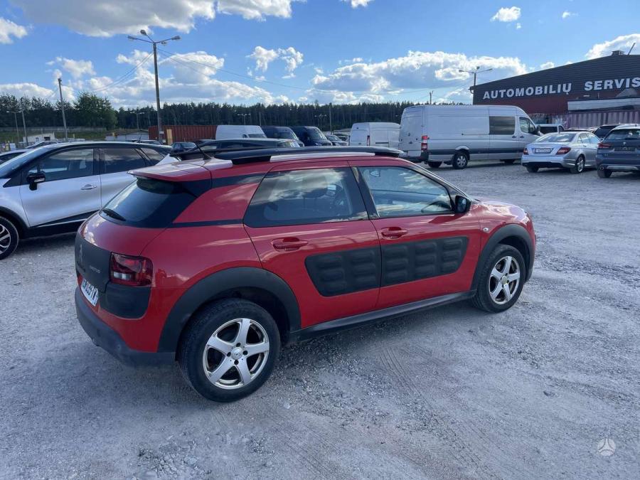 Sarkans Citroen C4 Cactus 2017 Viļņa, ar dzinēja tilpumu 1.20 L un nobraukumu 98 tūkst. km par 5000 €, foto 5 vietnē AUTOMOTO.COM.LV