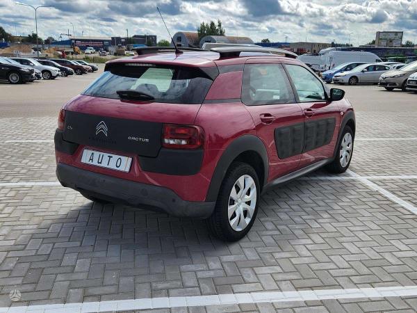 Red Citroen C4 Cactus 2017 in Taurage, with an engine capacity of 1.20 L and mileage of 115 thousand km for 4900 €, photo 4 on AUTOMOTO.COM.LV