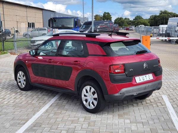 Red Citroen C4 Cactus 2017 in Taurage, with an engine capacity of 1.20 L and mileage of 115 thousand km for 4900 €, photo 5 on AUTOMOTO.COM.LV