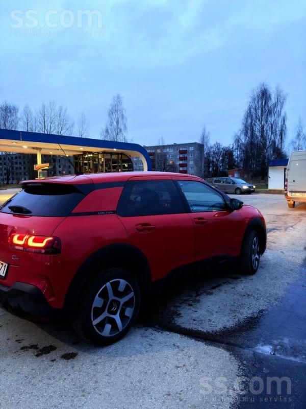 Sarkans Citroen C4 Cactus 2019 Jēkabpils, ar dzinēja tilpumu 1.20 L un nobraukumu 112 tūkst. km par 11000 €, foto 4 vietnē AUTOMOTO.COM.LV
