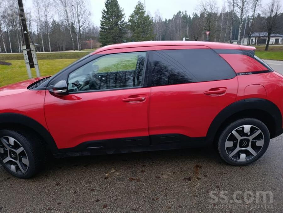 Red Citroen C4 Cactus 2019 in Riga, with an engine capacity of 1.20 L and mileage of 131 thousand km for 9500 €, photo 2 on AUTOMOTO.COM.LV