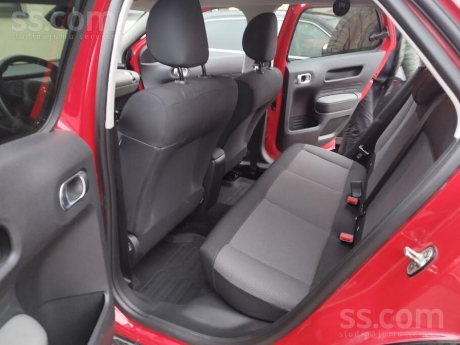 Red Citroen C4 Cactus 2019 in Riga, with an engine capacity of 1.20 L and mileage of 131 thousand km for 9500 €, photo 6 on AUTOMOTO.COM.LV