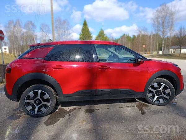 Sarkans Citroen C4 Cactus 2019 Rīga, ar dzinēja tilpumu 1.20 L un nobraukumu 132 tūkst. km par 8050 €, foto 8 vietnē AUTOMOTO.COM.LV