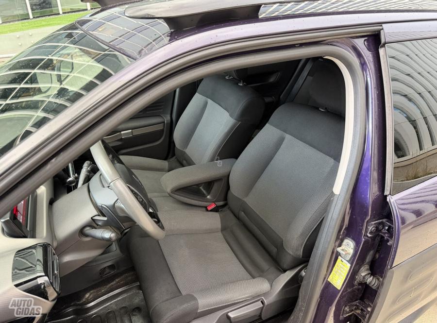 Violet Citroen C4 Cactus 2015 in Vilnius, with an engine capacity of 1.20 L and mileage of 179 thousand km for 4650 €, photo 11 on AUTOMOTO.COM.LV
