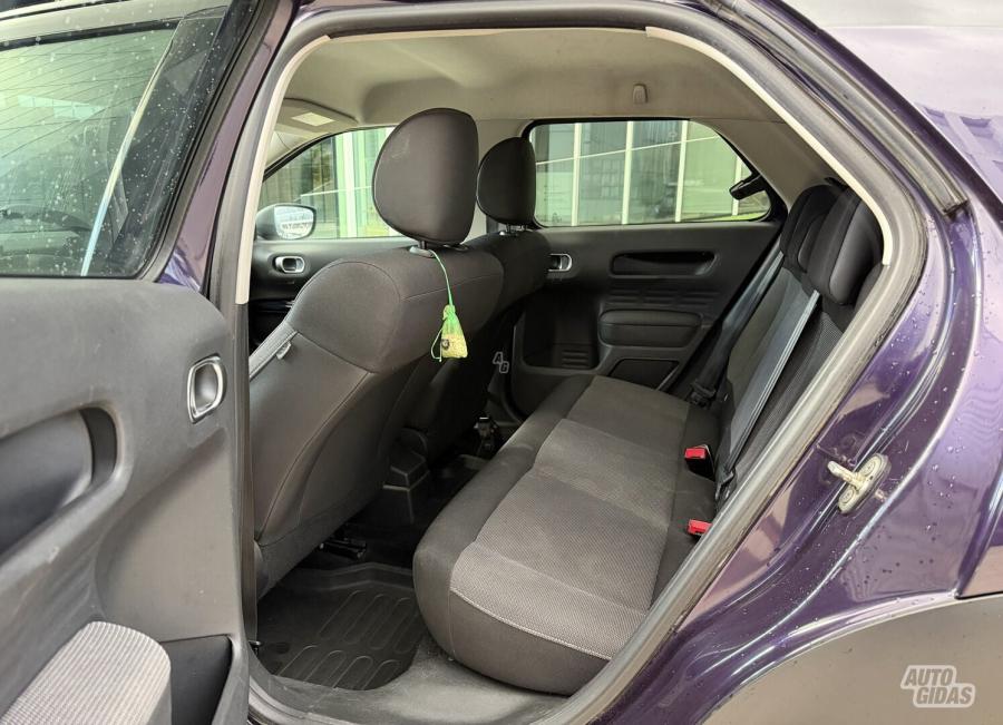Violet Citroen C4 Cactus 2015 in Vilnius, with an engine capacity of 1.20 L and mileage of 179 thousand km for 4650 €, photo 14 on AUTOMOTO.COM.LV