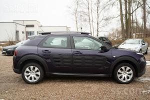 Violets Citroen C4 Cactus 2016 Liepāja, ar dzinēja tilpumu 1.20 L un nobraukumu 142 tūkst. km par 5800 €, foto 5 vietnē AUTOMOTO.COM.LV
