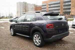 Violets Citroen C4 Cactus 2016 Liepāja, ar dzinēja tilpumu 1.20 L un nobraukumu 142 tūkst. km par 5800 €, foto 8 vietnē AUTOMOTO.COM.LV