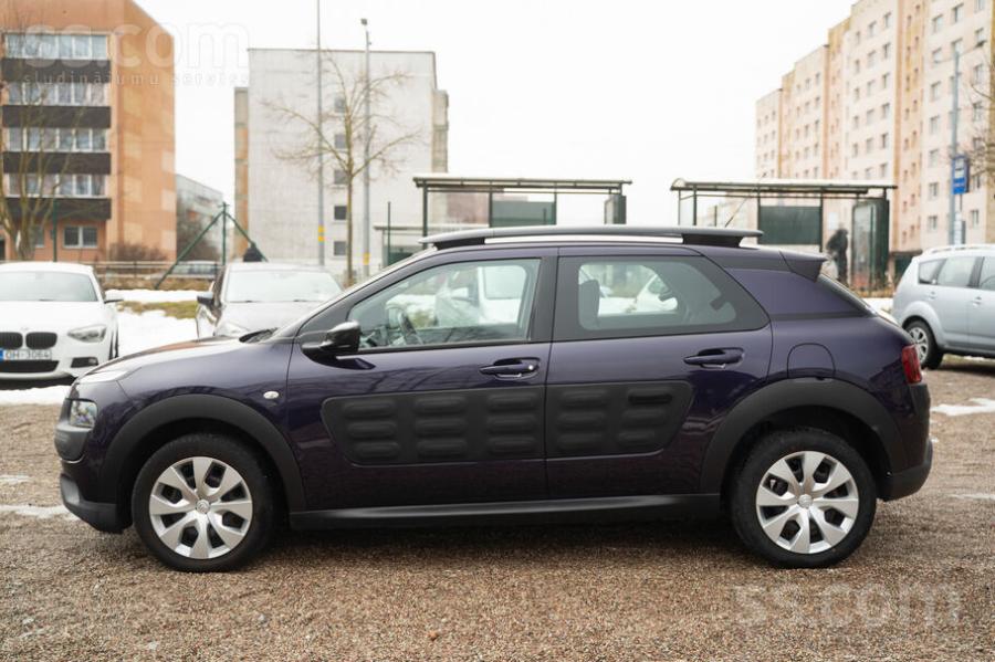 Violets Citroen C4 Cactus 2016 Liepāja, ar dzinēja tilpumu 1.20 L un nobraukumu 142 tūkst. km par 5800 €, foto 9 vietnē AUTOMOTO.COM.LV