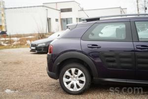 Violets Citroen C4 Cactus 2016 Liepāja, ar dzinēja tilpumu 1.20 L un nobraukumu 142 tūkst. km par 5800 €, foto 11 vietnē AUTOMOTO.COM.LV