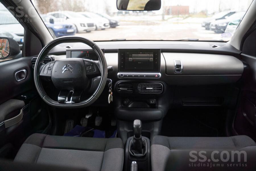 Violets Citroen C4 Cactus 2016 Liepāja, ar dzinēja tilpumu 1.20 L un nobraukumu 142 tūkst. km par 5800 €, foto 15 vietnē AUTOMOTO.COM.LV