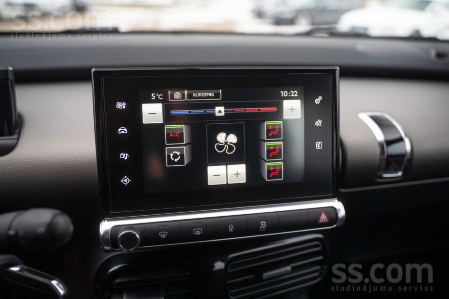 Violets Citroen C4 Cactus 2016 Liepāja, ar dzinēja tilpumu 1.20 L un nobraukumu 142 tūkst. km par 5800 €, foto 27 vietnē AUTOMOTO.COM.LV