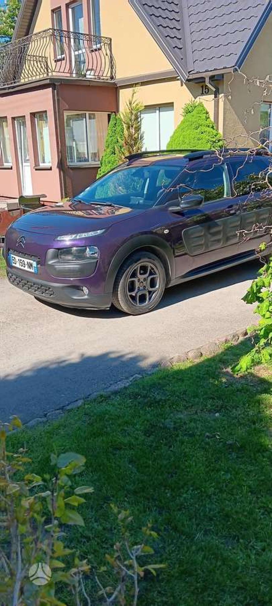 Violets Citroen C4 Cactus 2016 Panevēža, ar dzinēja tilpumu 1.60 L un nobraukumu 181 tūkst. km par 6200 €, foto 1 vietnē AUTOMOTO.COM.LV