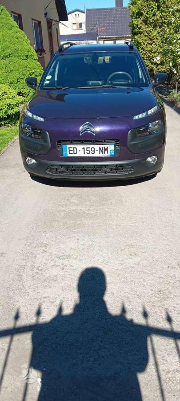 Violets Citroen C4 Cactus 2016 Panevēža, ar dzinēja tilpumu 1.60 L un nobraukumu 181 tūkst. km par 6200 €, foto 4 vietnē AUTOMOTO.COM.LV