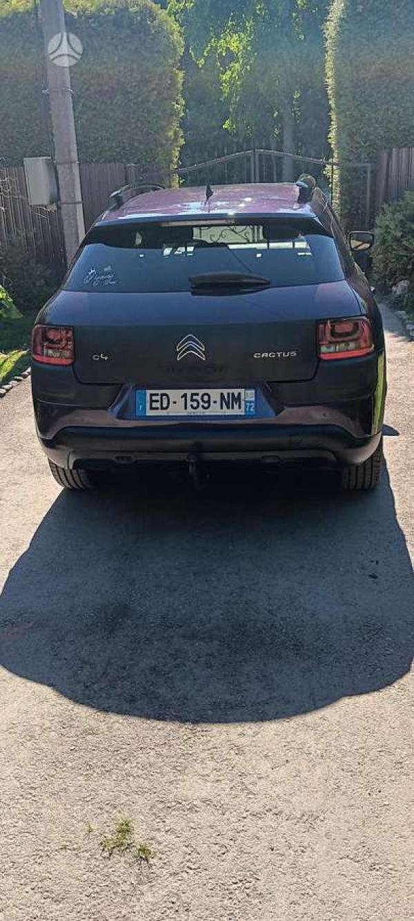 Violets Citroen C4 Cactus 2016 Panevēža, ar dzinēja tilpumu 1.60 L un nobraukumu 181 tūkst. km par 6200 €, foto 5 vietnē AUTOMOTO.COM.LV