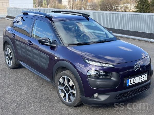 Violets Citroen C4 Cactus 2018 Rīga, ar dzinēja tilpumu 1.20 L un nobraukumu 106 tūkst. km par 6900 €, foto 2 vietnē AUTOMOTO.COM.LV