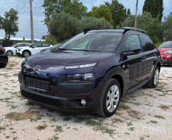 Violet Citroen C4 Cactus 2018 in Ogre, with an engine capacity of 1.40 L and mileage of 79 thousand km for 6995 €, photo 3 on AUTOMOTO.COM.LV