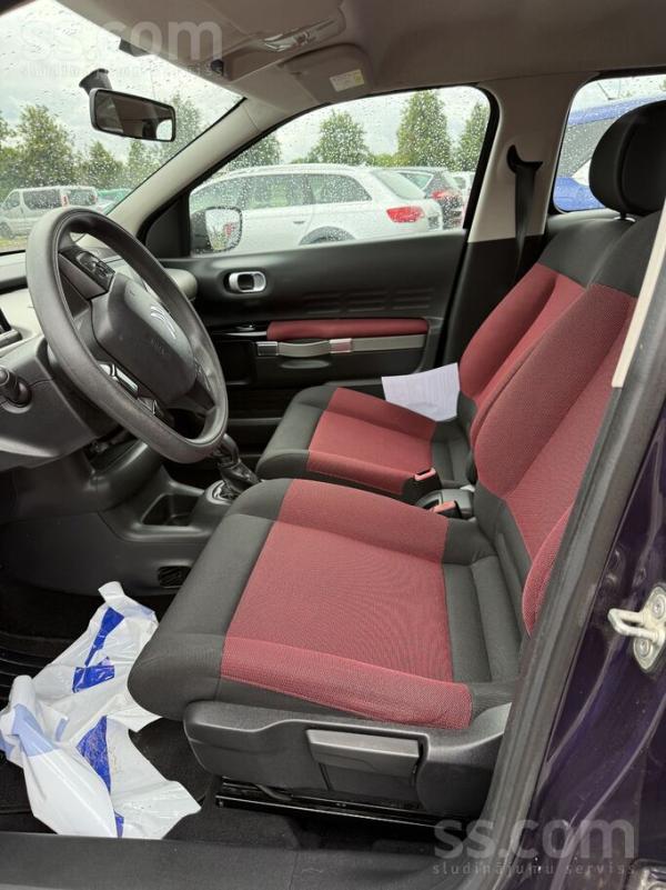 Violet Citroen C4 Cactus 2018 in Ogre, with an engine capacity of 1.40 L and mileage of 79 thousand km for 6995 €, photo 9 on AUTOMOTO.COM.LV