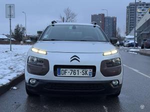 Balts Citroen C4 Cactus 2014 Viļņa, ar dzinēja tilpumu 1.56 L un nobraukumu 247 tūkst. km par 6400 €, foto 7 vietnē AUTOMOTO.COM.LV