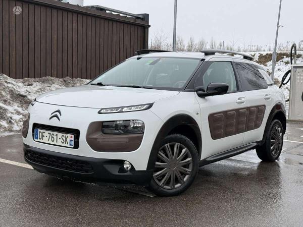 Balts Citroen C4 Cactus 2014 Viļņa, ar dzinēja tilpumu 1.56 L un nobraukumu 247 tūkst. km par 6400 €, foto 1 vietnē AUTOMOTO.COM.LV