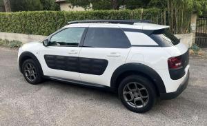 White Citroen C4 Cactus 2014 in Taurage, with an engine capacity of 1.20 L and mileage of 91 thousand km for 4500 €, photo 8 on AUTOMOTO.COM.LV