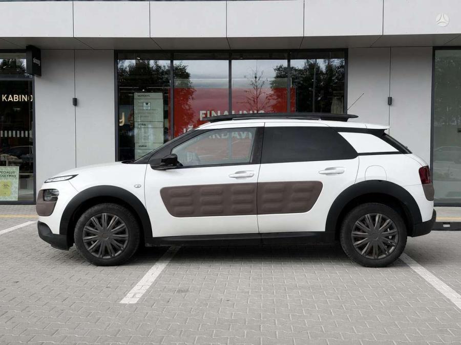 Balts Citroen C4 Cactus 2014 Viļņa, ar dzinēja tilpumu 1.56 L un nobraukumu 247 tūkst. km par 6200 €, foto 3 vietnē AUTOMOTO.COM.LV